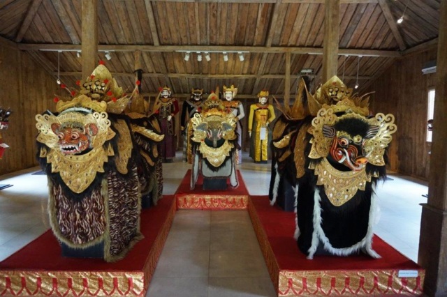 Setia Darma House of Masks and Puppets – Ubud 面具/木偶之家 OK ...